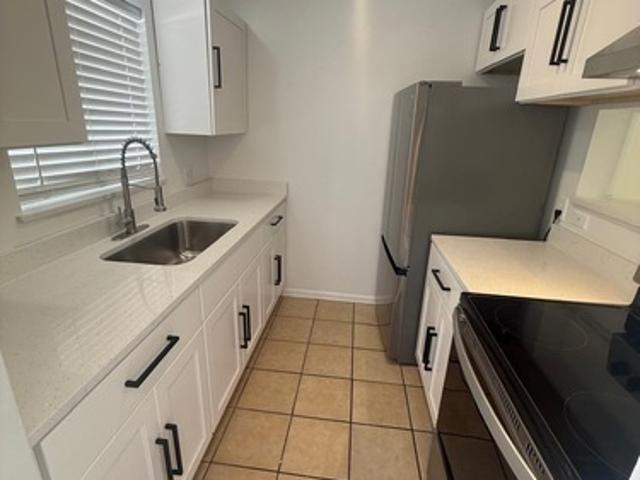 2 BR, 1 BA Apartment 809 W Lancaster Rd, Unit I 113, Orlando, FL 32809