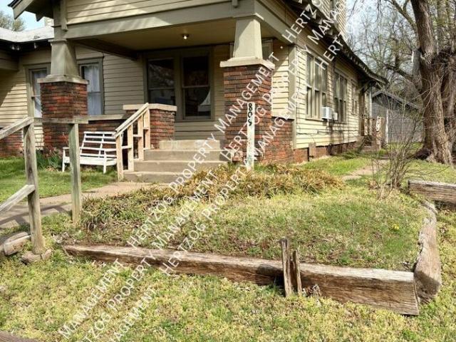 2 BR, 1 BA Apartment 809 E Alma, Ponca City, OK 74601