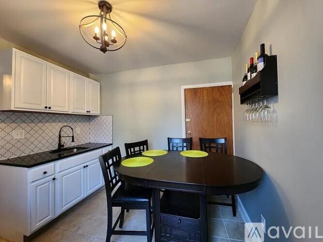 2 BR, 1 BA Apartment 80 Mountain Way, Unit 2, Rutherford, NJ 07070