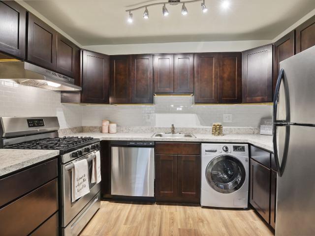 2 BR, 1 BA Apartment 810 Kay Court Unit 802 109, Laurel, MD 20707