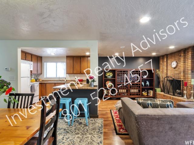 2 BR, 1 BA Apartment 8136 Cottonwood Hills Cir, Sandy, UT 84094
