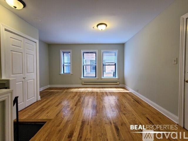 2 BR, 1 BA Apartment 817 W Cornelia Ave, Unit 817 108, Chicago, IL 60657