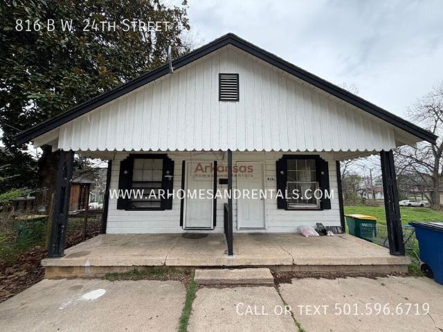 2 BR, 1 BA Apartment 816 B W. 24th Street, North Little Rock, AR 72114
