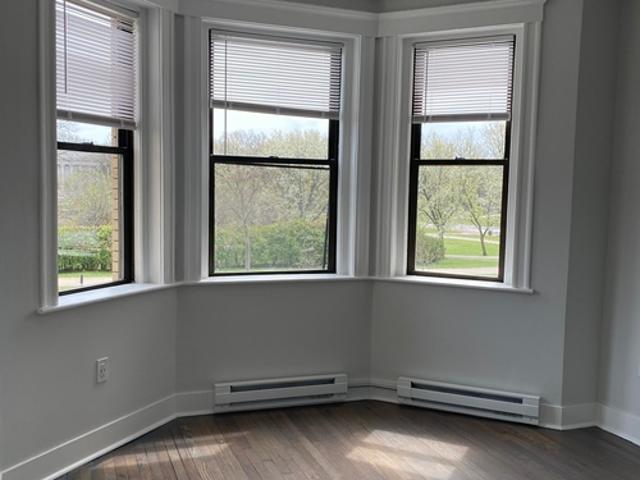2 BR, 1 BA Apartment 81 Park Dr, Unit 15, Boston, MA 02215