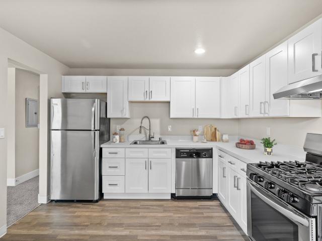 2 BR, 1 BA Apartment 8200 Bridgeport Way Southwest Unit 8130E, Lakewood, WA 98499