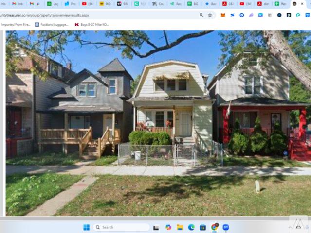 2 BR, 1 BA Apartment 8202 South Muskegon Avenue, Chicago, IL 60617