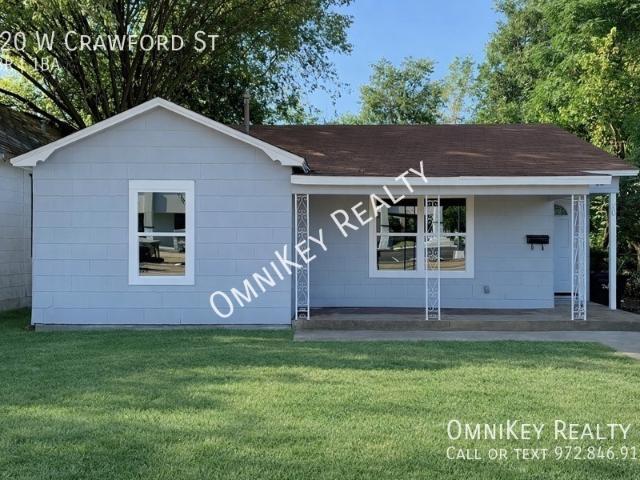 2 BR, 1 BA Apartment 820 W Crawford St, Denison, TX 75020