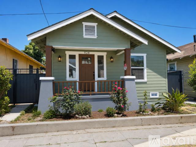 2 BR, 1 BA Apartment 820 Aragon Avenue, Unit 824, Los Angeles, CA 90065
