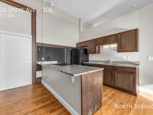 2 BR, 1 BA Apartment 824 State Ave, Kansas City, KS 66101