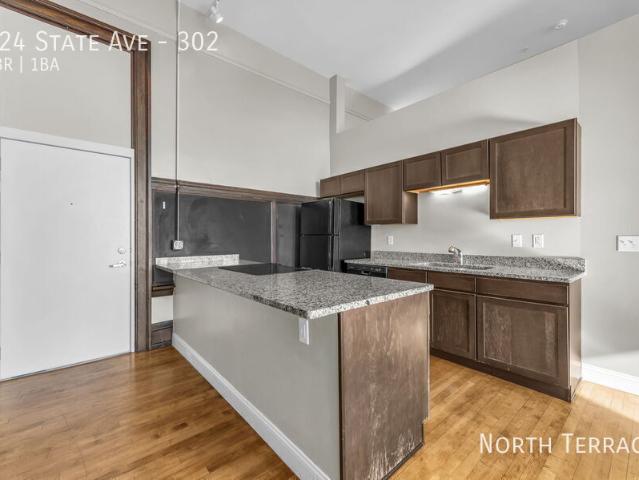 2 BR, 1 BA Apartment 824 State Ave, Kansas City, KS 66101