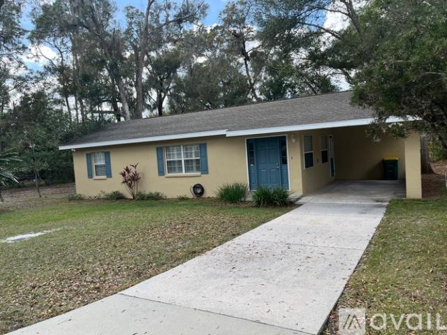 2 BR, 1 BA Apartment 828 North Arlington Avenue, DeLand, FL 32724
