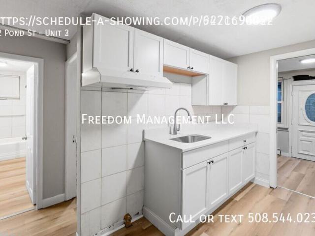 2 BR, 1 BA Apartment 82 Pond St, West Warwick, RI 02893