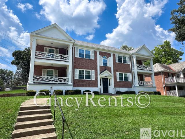 2 BR, 1 BA Apartment 837 Van Dyke Ave, Unit 3, Cincinnati, OH 45226