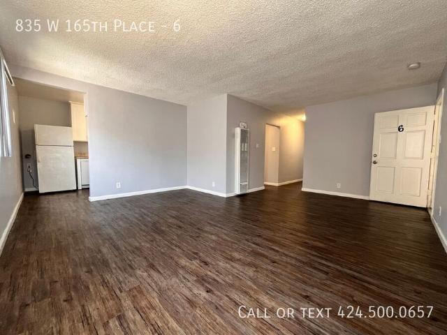 2 BR, 1 BA Apartment 835 W 165th Place, Gardena, CA 90247