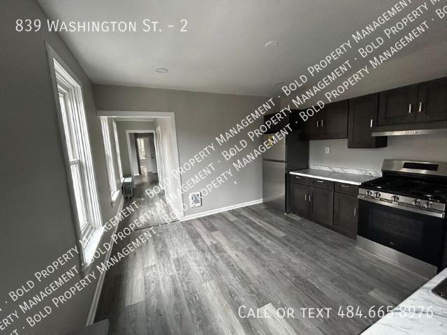 2 BR, 1 BA Apartment 839 Washington St Reading, PA 19601