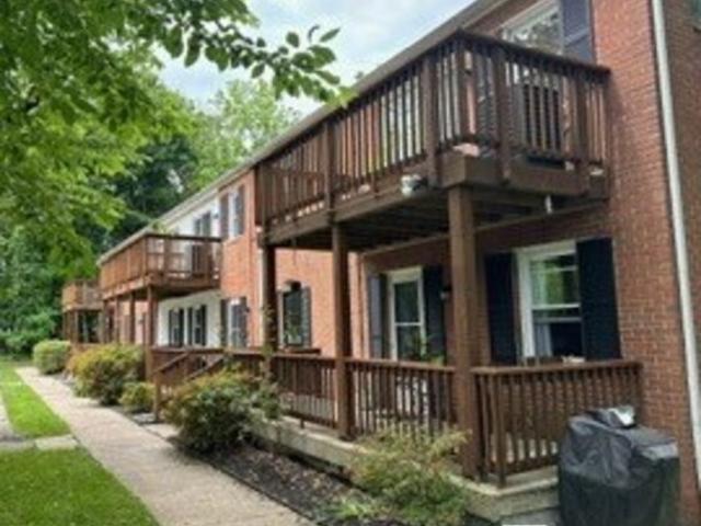 2 BR, 1 BA Apartment 8 Cedar Avenue, Unit D, Towson, MD 21286