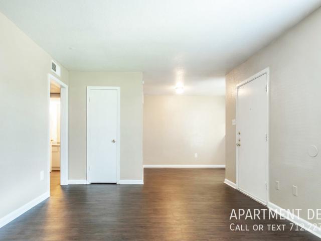2 BR, 1 BA Apartment 9406 Bauman RdÂ, Houston, TX 77076