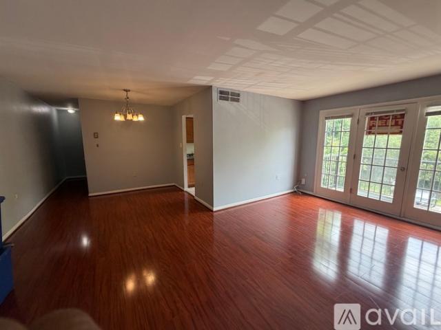 2 BR, 1 BA Apartment 9455 Fairfax Boulevard, Unit 304, Fairfax, VA 22031