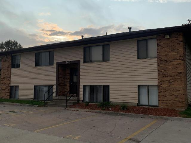 2 BR, 1 BA Apartment 945 Boston Way, Coralville, IA 52241
