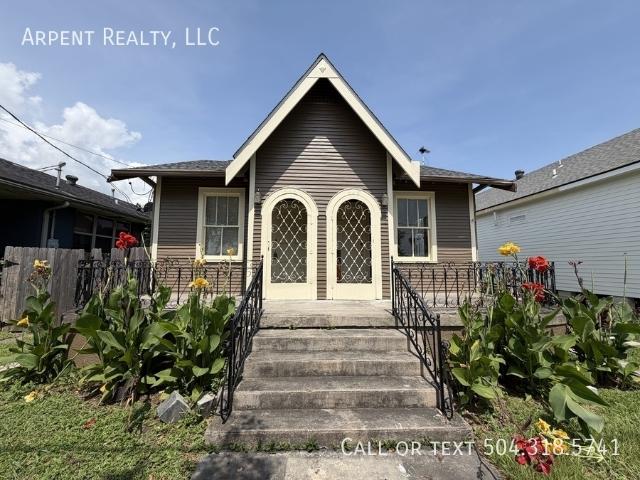 2 BR, 1 BA Apartment 946 Mehle St, Arabi, LA 70032