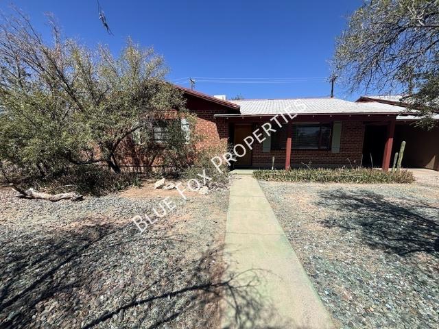 2 BR, 1 BA Apartment 949 N Montezuma Avenue, Tucson, AZ 85711