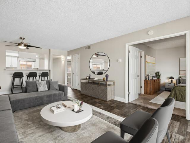 2 BR, 1 BA Apartment 9652 N 31st Ave Unit H251, Phoenix, AZ 85051