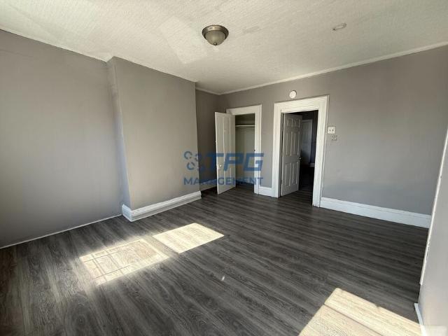 2 BR, 1 BA Apartment 96 Summer Avenue, Newark, NJ 07104