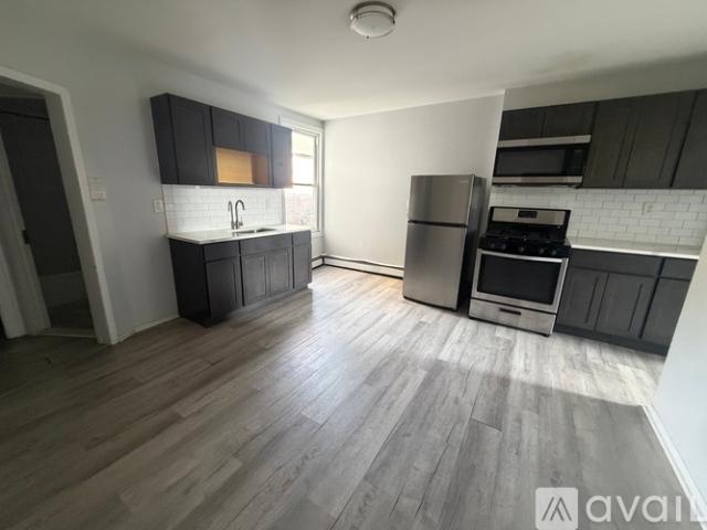 2 BR, 1 BA Apartment 970 Broadway, Unit 2F, Bayonne, NJ 07002