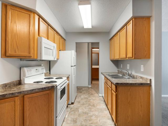 2 BR, 1 BA Apartment 9801 Harrison Road Unit 990 205, Minneapolis, MN 55437
