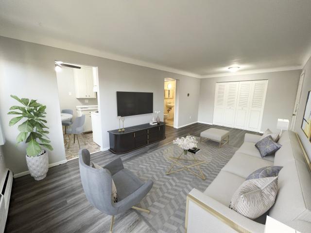 2 BR, 1 BA Apartment 985 West Blair Avenue Unit 03, Saint Paul, MN 55104