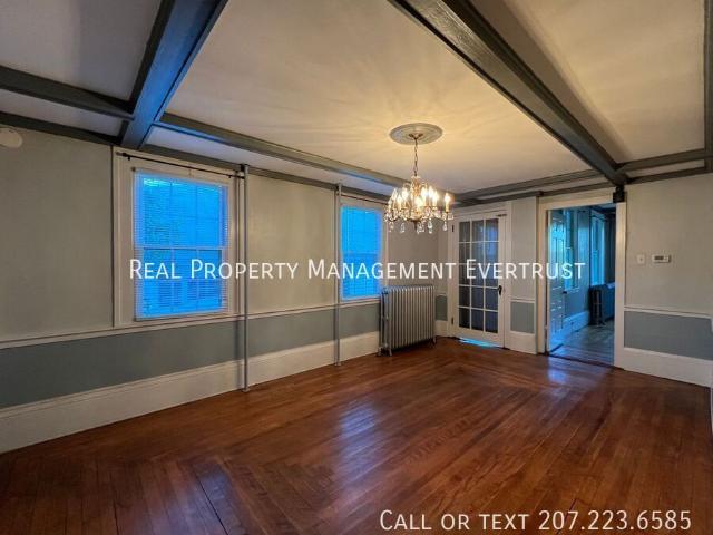 2 BR, 1 BA Apartment 98 Main Street, Winthrop, ME 04364