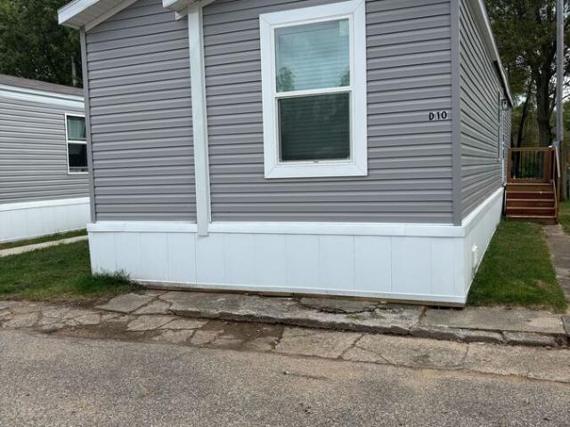 2 BR, 1 BA Apartment 993 E michigan ave, Battle Creek, MI 49014