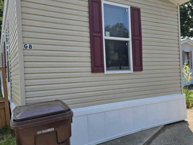 2 BR, 1 BA Apartment 993 E michigan ave, Battle Creek, MI 49014