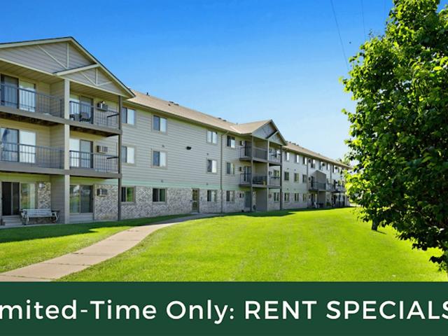 2 BR, 1 BA Apartment 9900 Redwood St NW Unit 314, Minneapolis, MN 55433