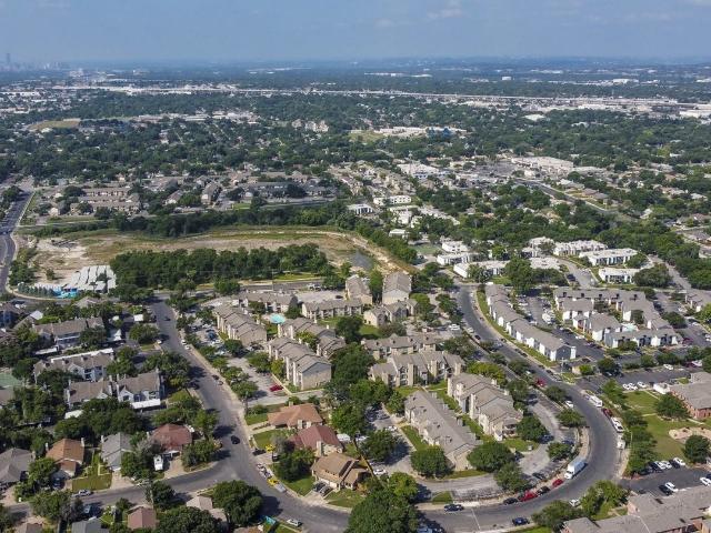 2 BR, 1 BA Apartment 9971 Quail Blvd Unit 0906, Austin, TX 78758