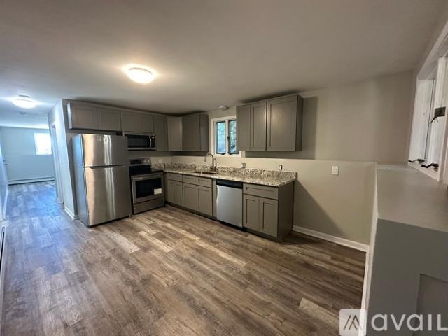 2 BR, 1 BA Apartment 99 West Park Street, Unit 1, Providence, RI 02908
