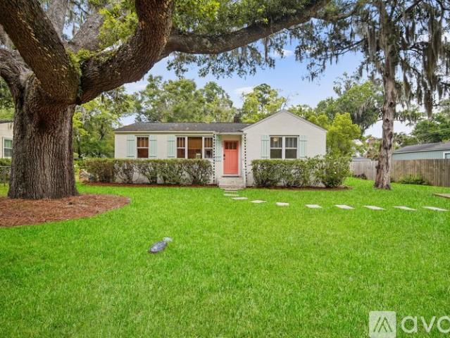 2 BR, 1 BA Apartment 903 Emmons Street, Beaufort, SC 29902