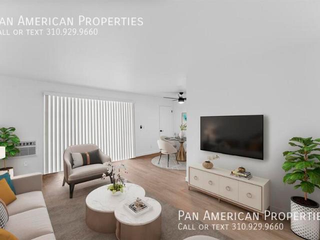 2 BR, 1 BA Apartment 864 Phillips St B, Vista, CA 92083