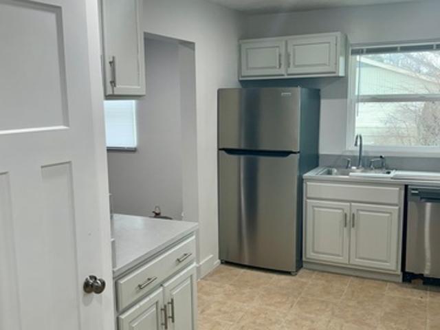 2 BR, 1 BA Apartment 901 East Wilson Street, Bloomington, IN 47401
