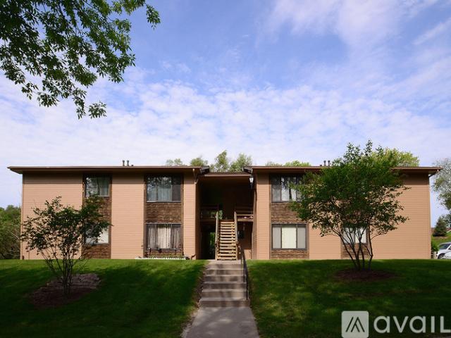 2 BR, 1 BA Apartment 907 Franklin Avenue, Unit Mink Apartments, Council Bluffs, IA 51503