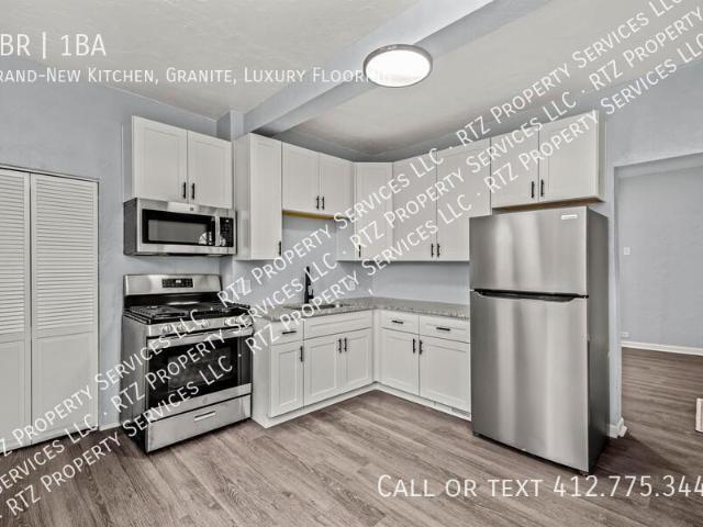2 BR, 1 BA Apartment 904 Hilltop St, Munhall, PA 15120