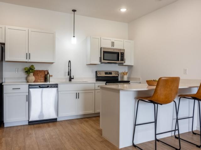 2 BR, 1 BA Apartment 904 Parkview Drive, Wright City, MO 63390