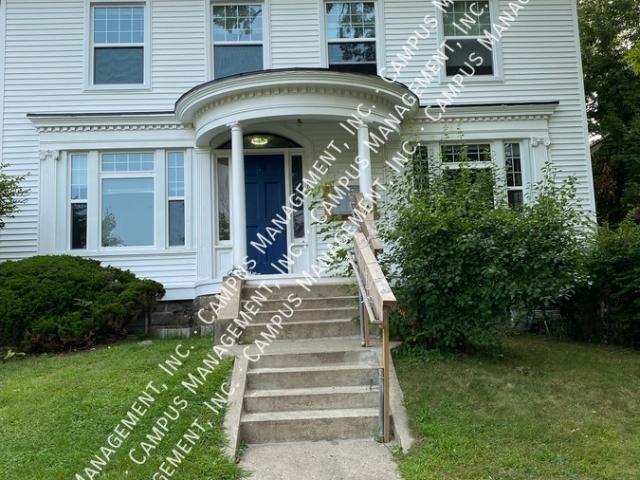 2 BR, 1 BA Apartment 905 Oakland Ave Ann Arbor, MI 48104
