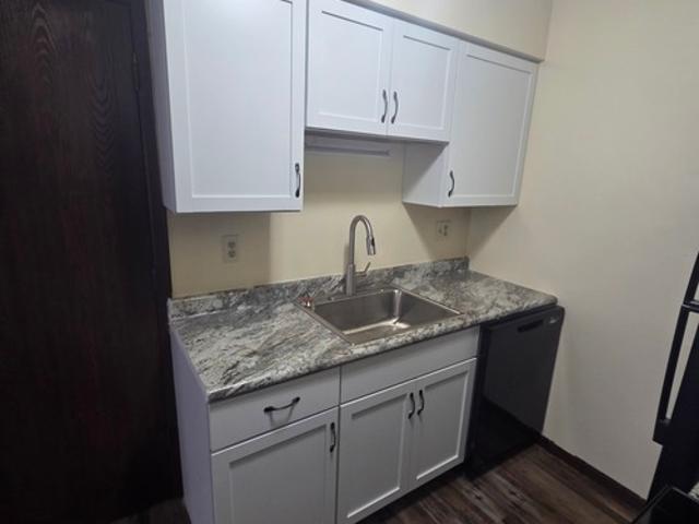 2 BR, 1 BA Apartment 906 Hill St, Unit 108, Sparta, WI 54656