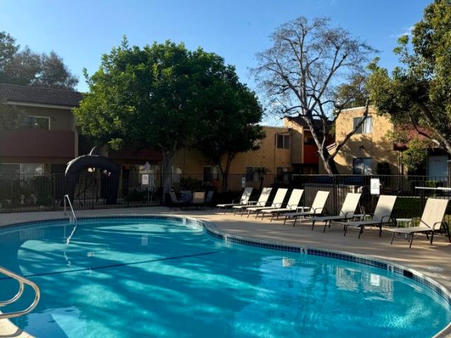 2 BR, 1 BA Apartment 9072 Gramercy Dr Unit 044, San Diego, CA 92123