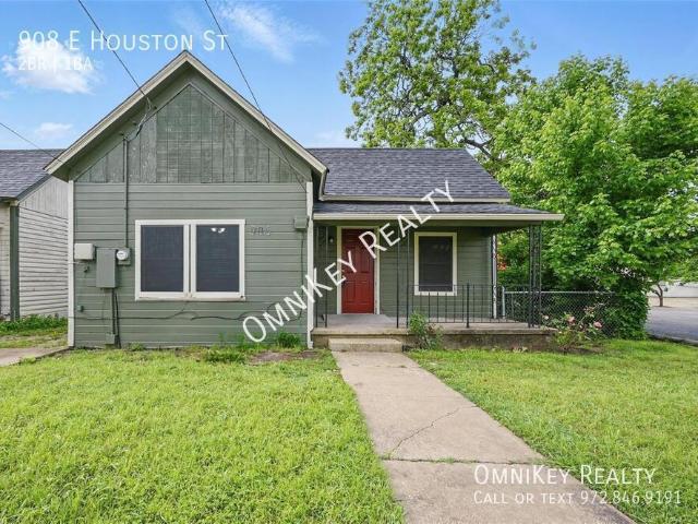 2 BR, 1 BA Apartment 908 E Houston St, Sherman, TX 75090