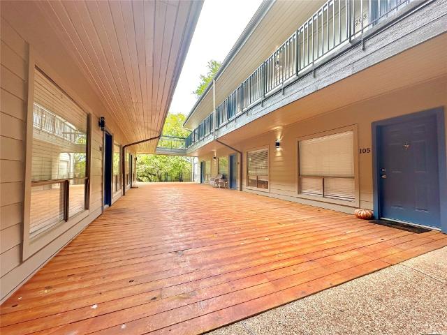 2 BR, 1 BA Apartment 908 Poplar Street, Austin, TX 78705