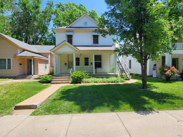 2 BR, 1 BA Apartment 908 SW Buchanan St Topeka, KS 66606