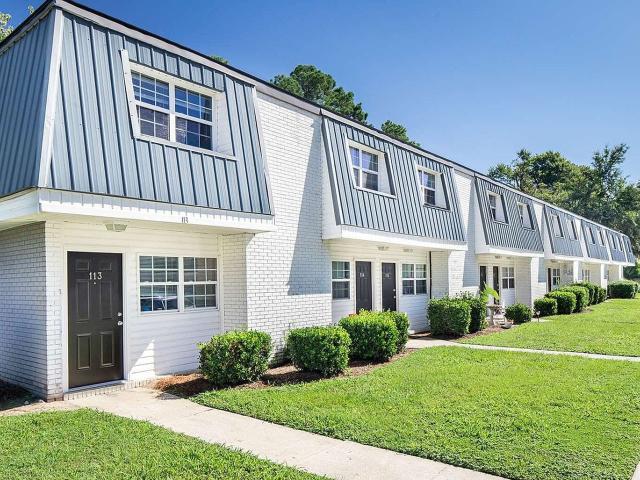 2 BR, 1 BA Apartment 909 Slater Street Unit 106, Valdosta, GA 31601