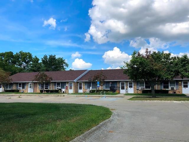 2 BR, 1 BA Apartment 90 North 3rd Street, Shelby, OH 44875